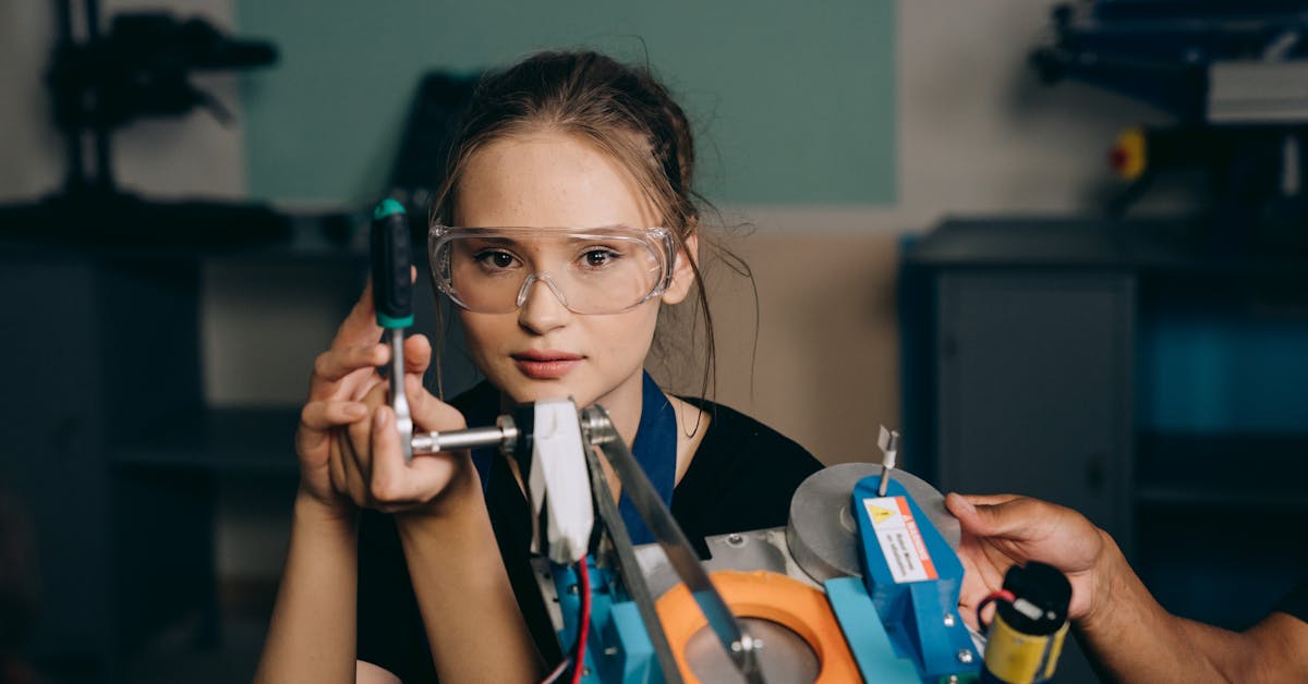 College Costs Versus Career Training - penniestosave.com